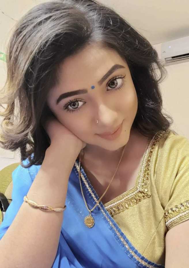 Book / Hire MODEL Achol Akhe for Events in Best Prices - StarClinch