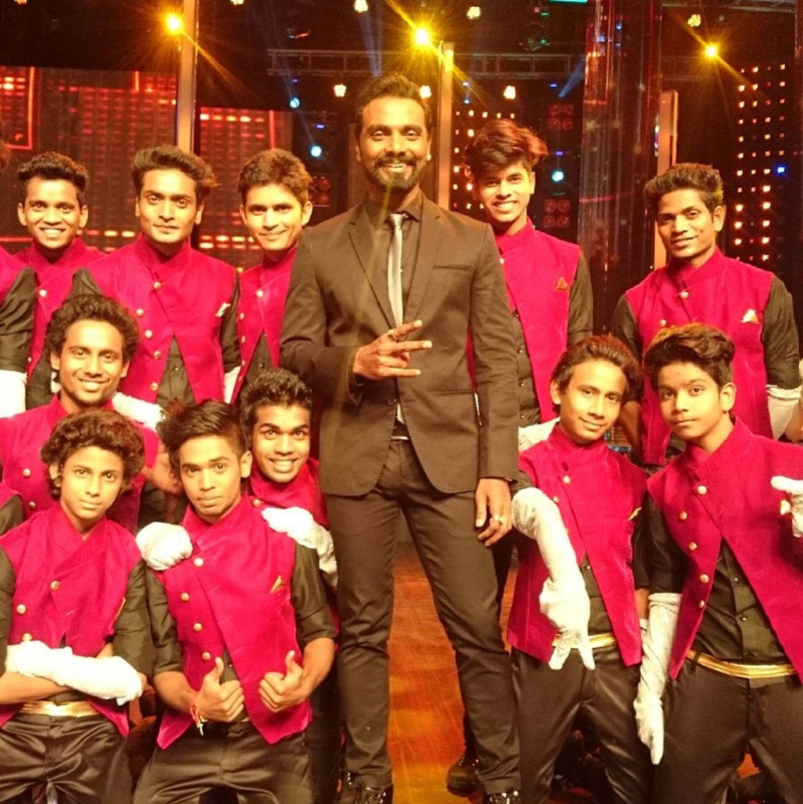 Book / Hire DANCER/TROUPE Question Mark Crew India for Events in Best ...