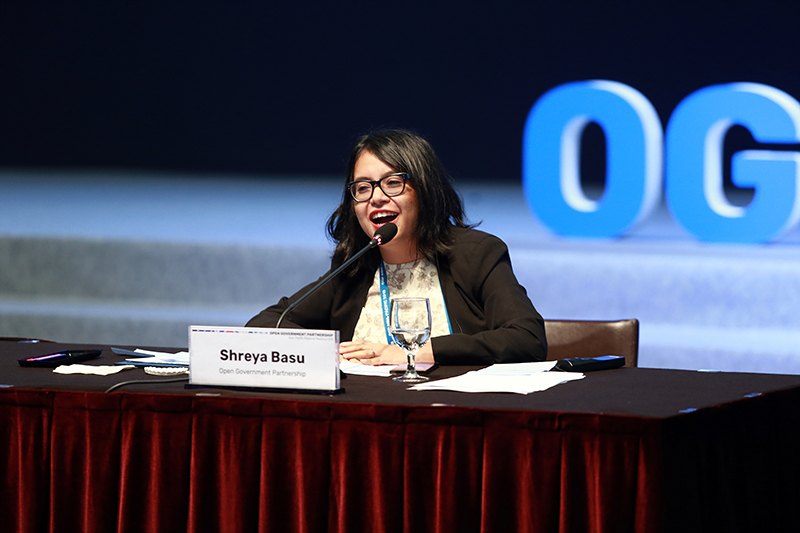 Book / Hire SINGER Shreya Basu for Events in Best Prices - StarClinch